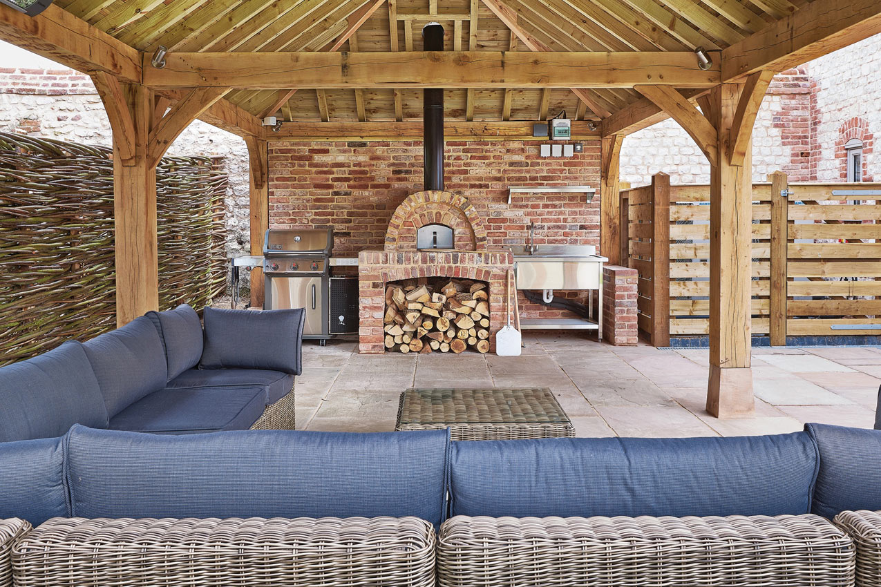 Outbuildingsnew - Natural Structures